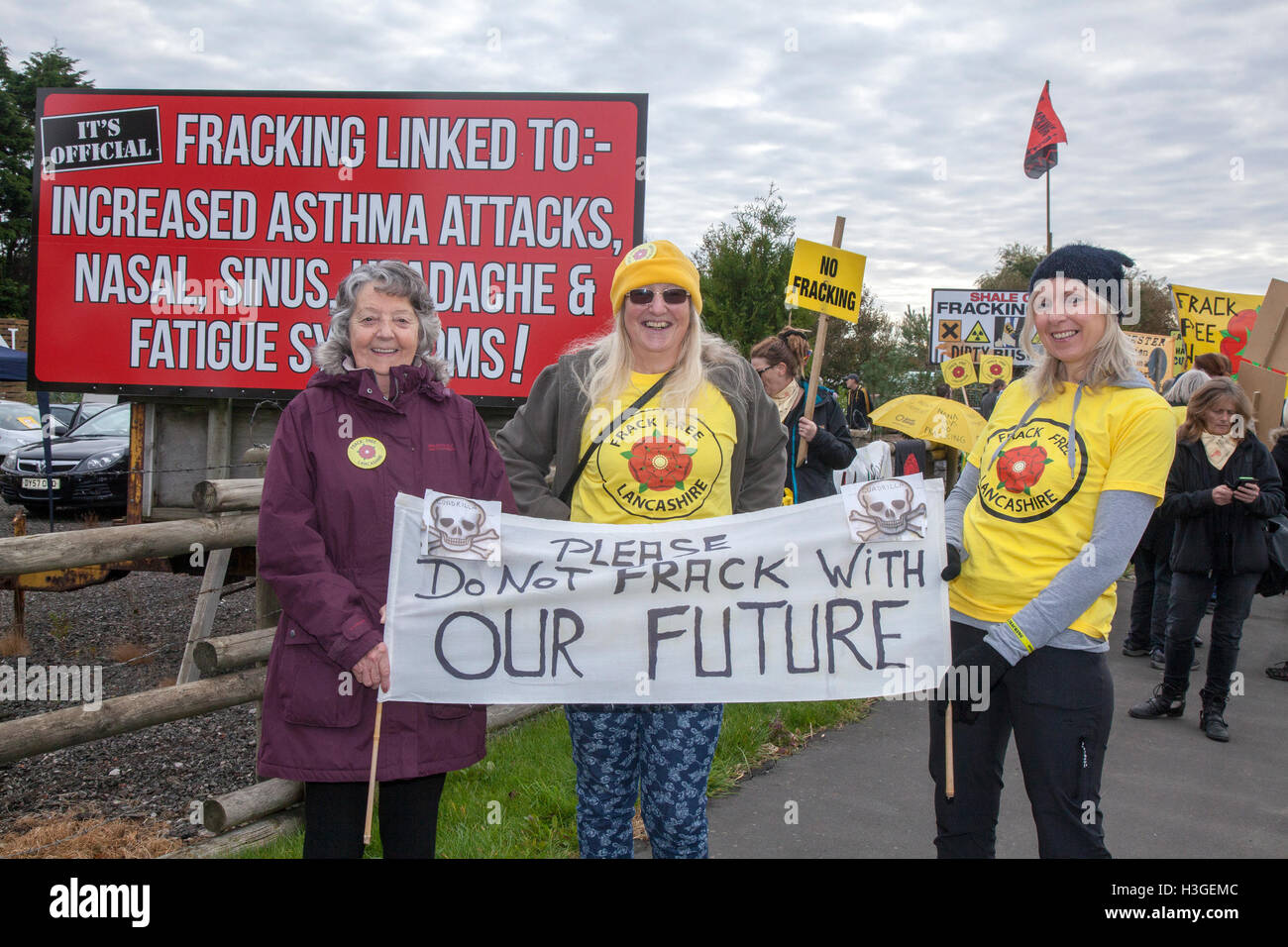 a cuadrilla plumpton frack off anti protest shale gas extraction ...