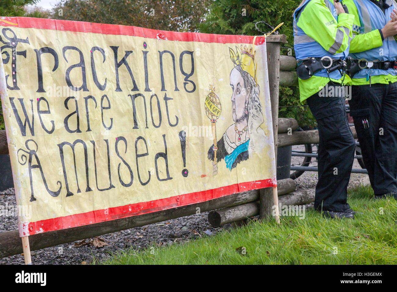 a cuadrilla plumpton frack off anti protest shale gas extraction ...