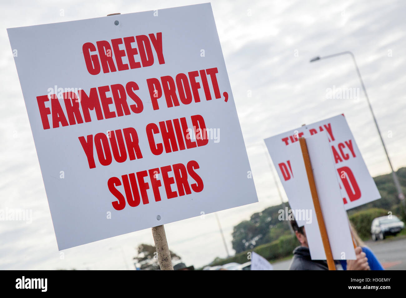 a cuadrilla plumpton frack off anti protest shale gas extraction ...