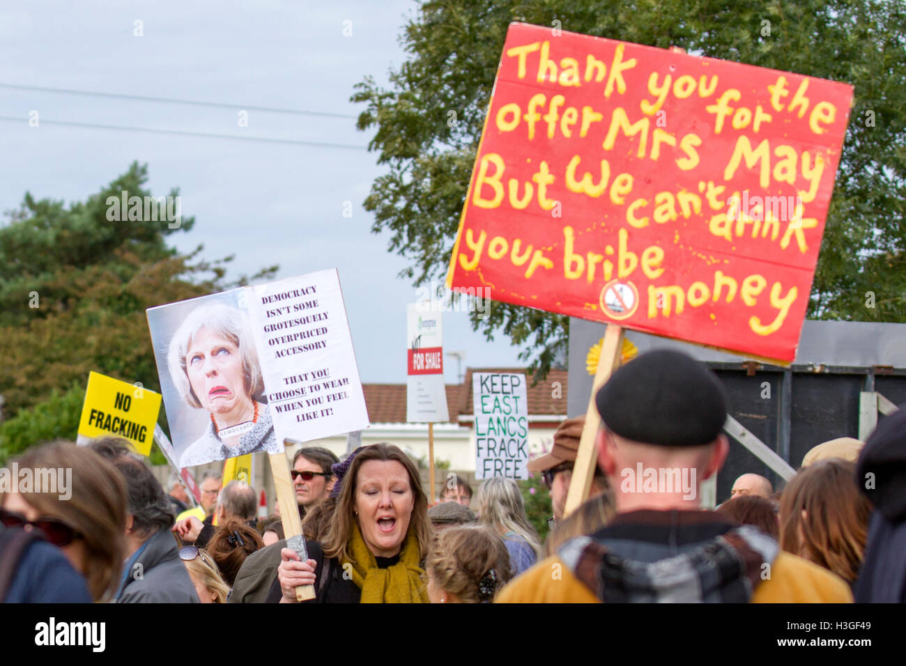 a cuadrilla plumpton frack off anti protest shale gas extraction ...