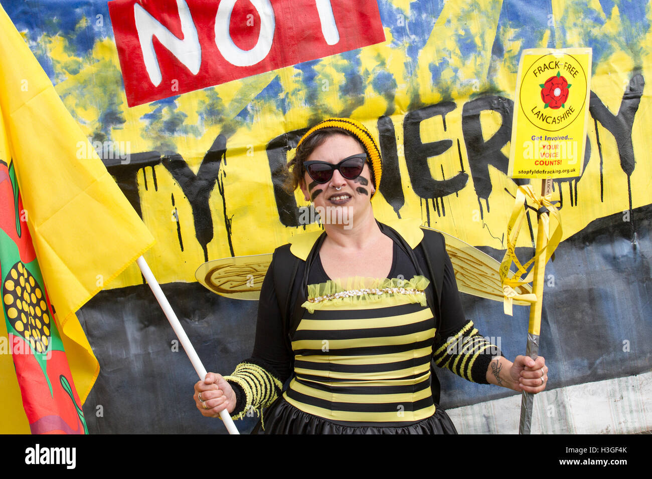 a cuadrilla plumpton frack off anti protest shale gas extraction ...