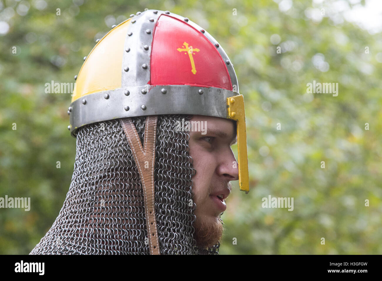 Anglo saxon annual battle hi-res stock photography and images - Alamy