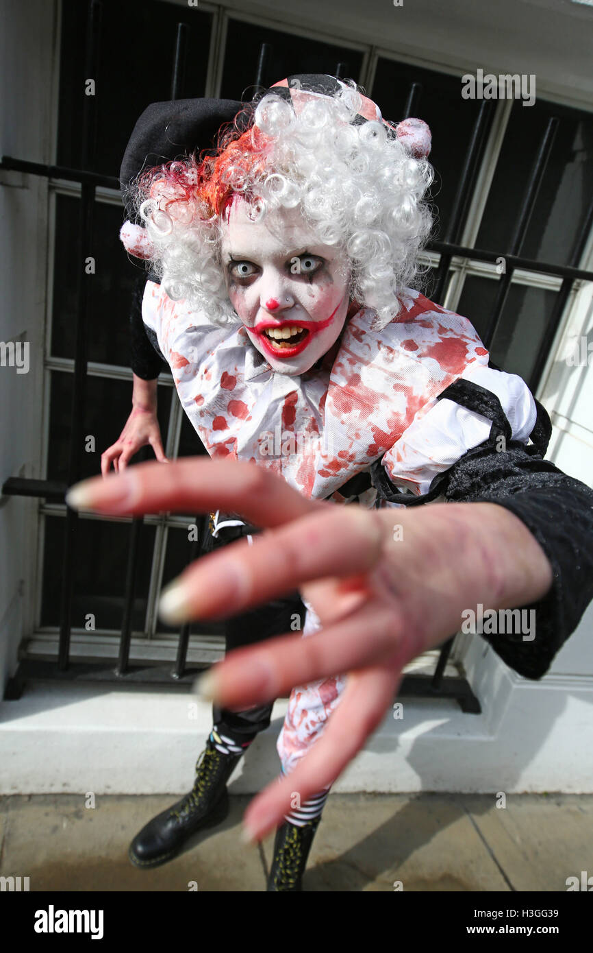 Undead clowns hi-res stock photography and images - Alamy