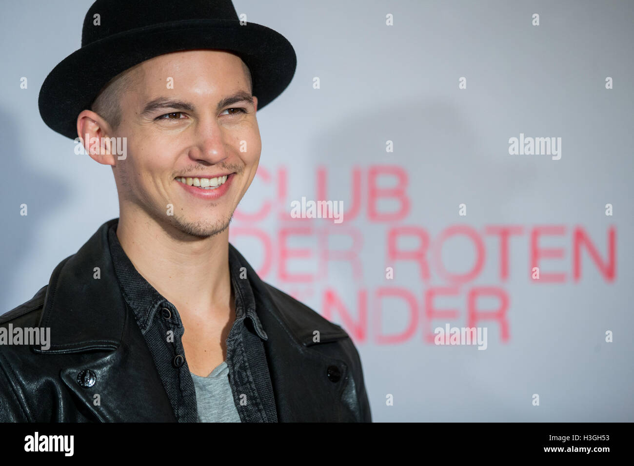 Tim oliver schultz hi-res stock photography and images - Alamy