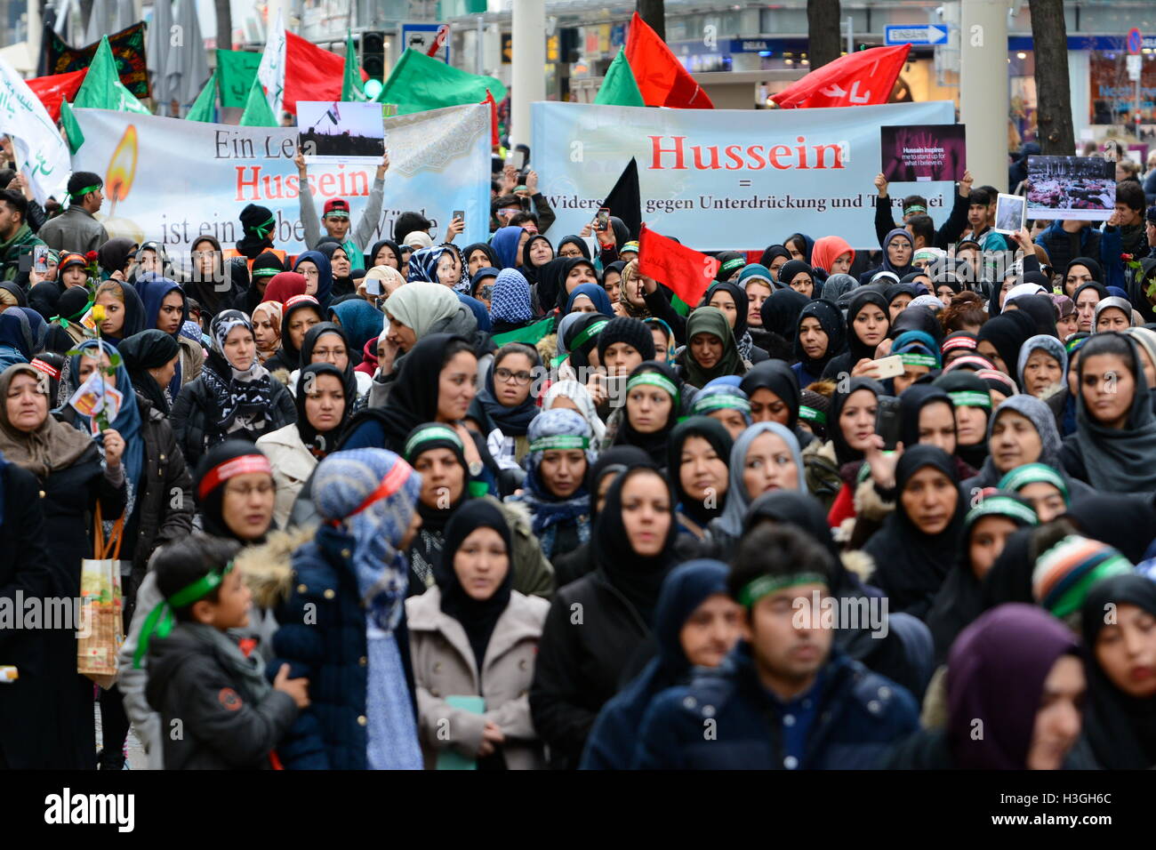 Imaam hi-res stock photography and images - Alamy