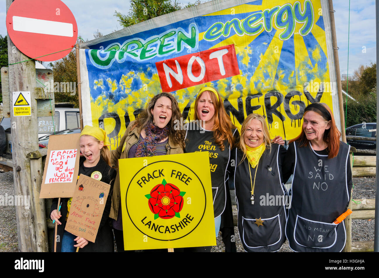 Blackpool, UK. 8th Oct, 2016. Between 4-500 anti-fracking protesters ...