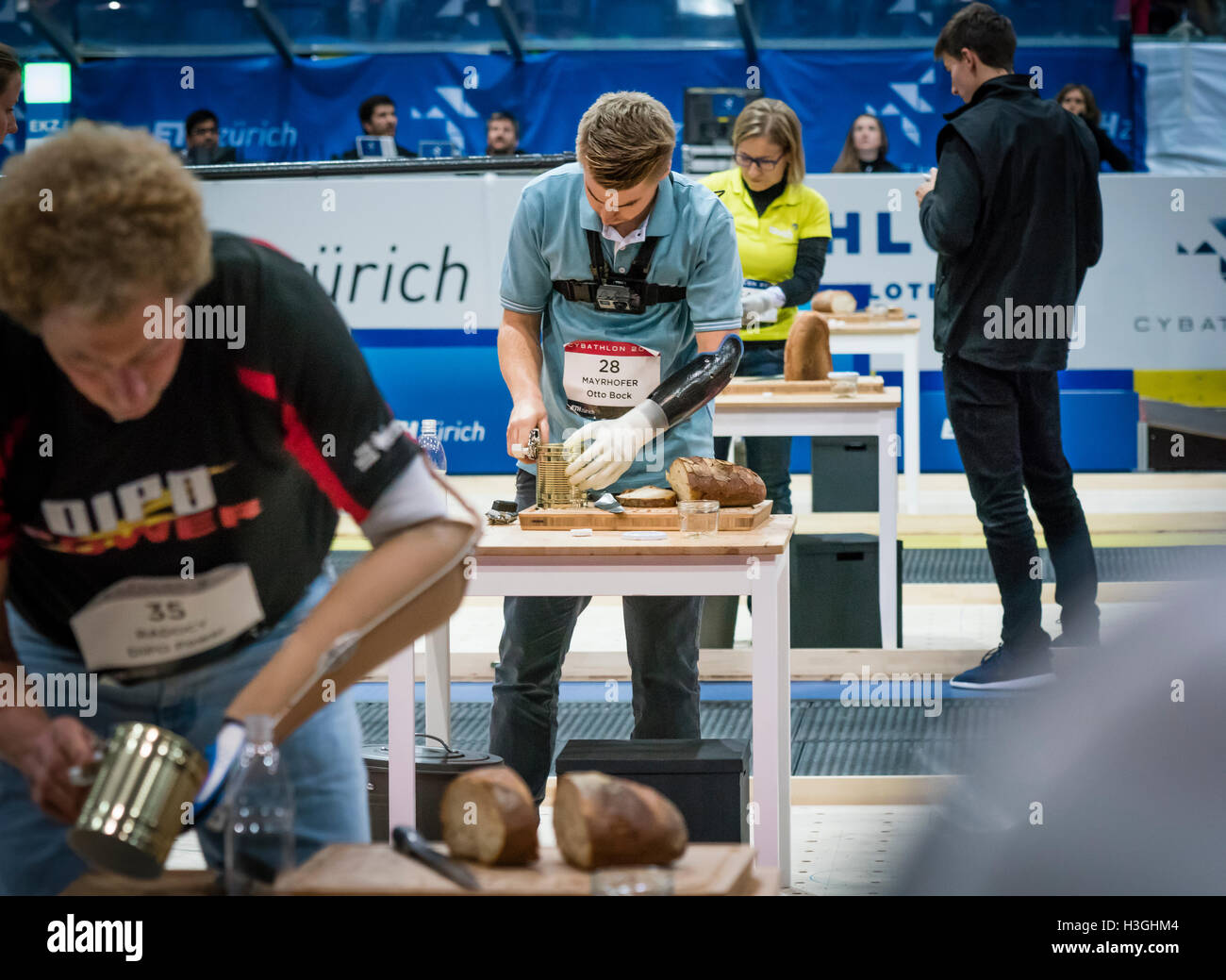 Bionic arm hi-res stock photography and images - Alamy