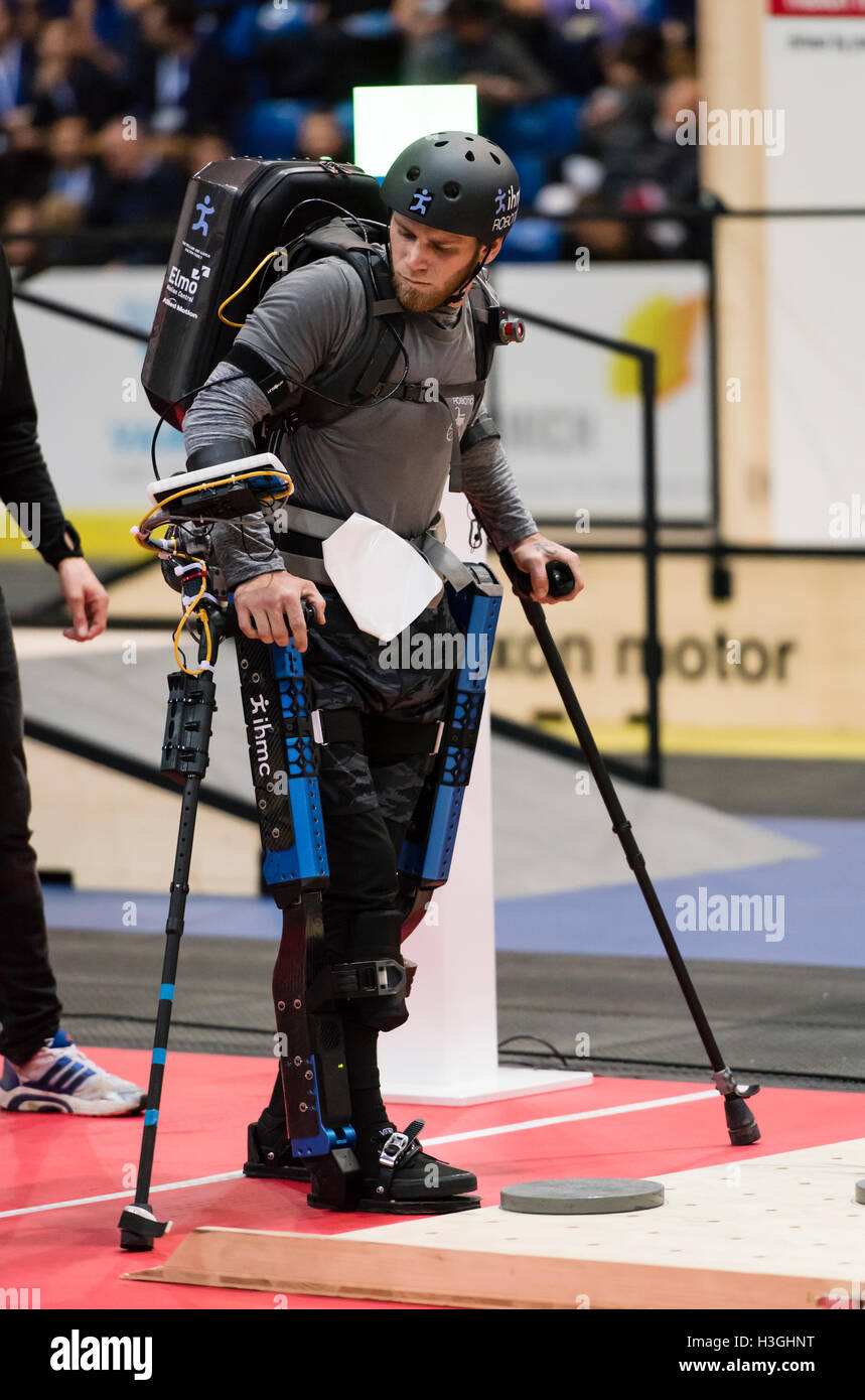 Kloten, Switzerland. 8th Oct, 2016. Mark Clayton Daniel (USA) at the ...