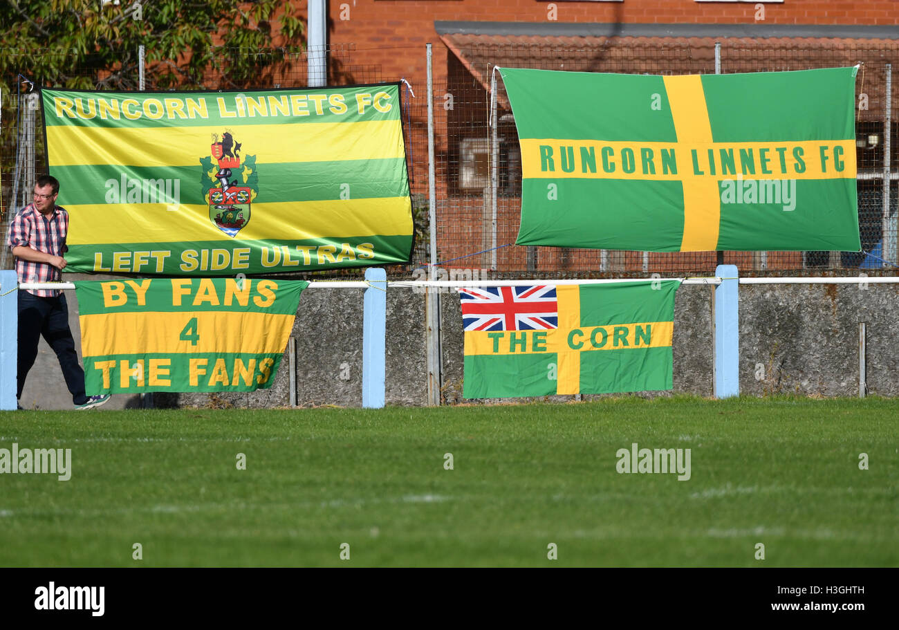 Runcorn linnets fc hi-res stock photography and images - Alamy
