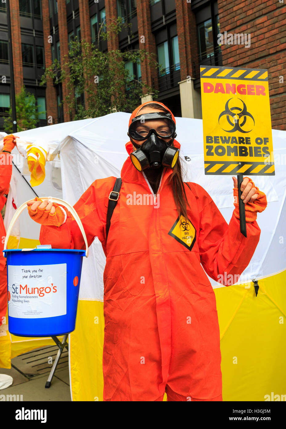 St mungos homeless charity hi-res stock photography and images - Alamy