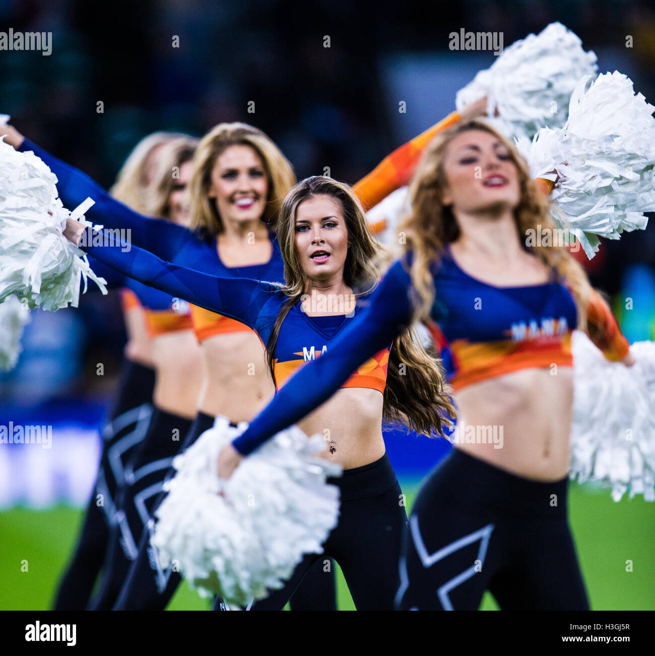 Sporting cheerleader hi-res stock photography and images - Alamy