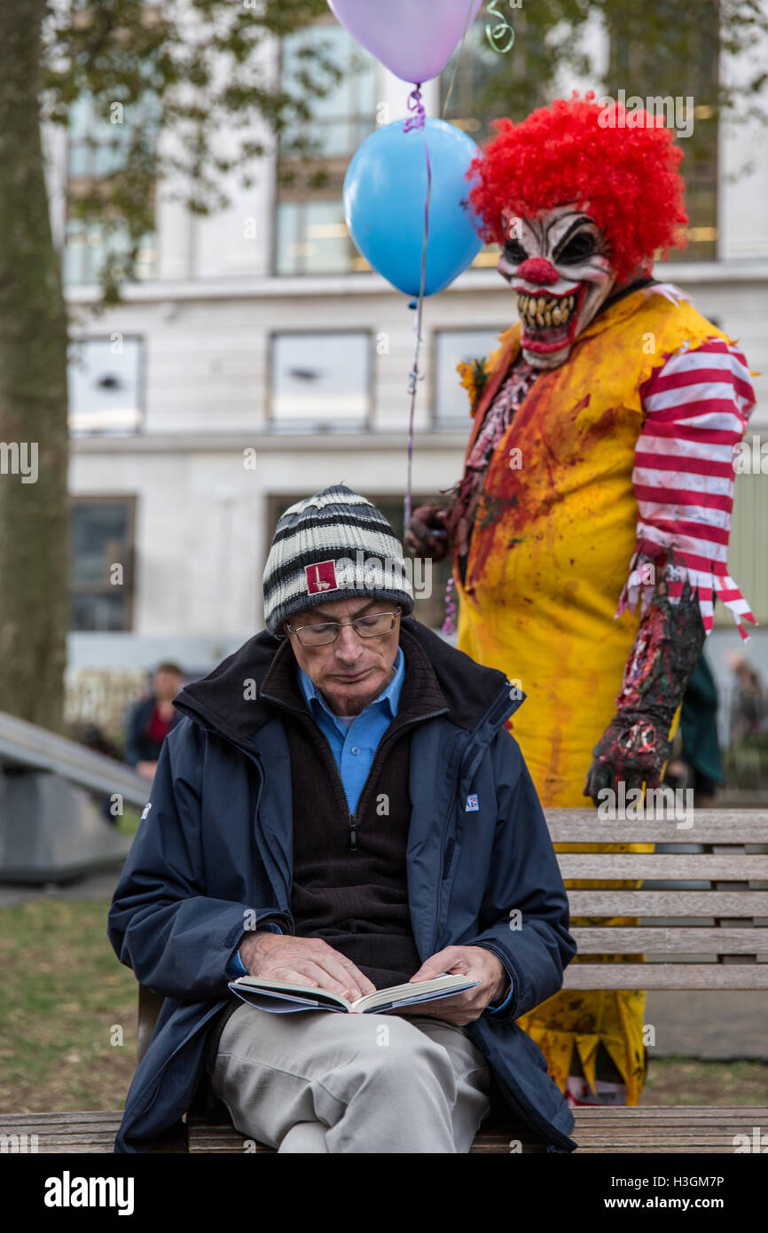Zombie in leicester square hi-res stock photography and images - Alamy