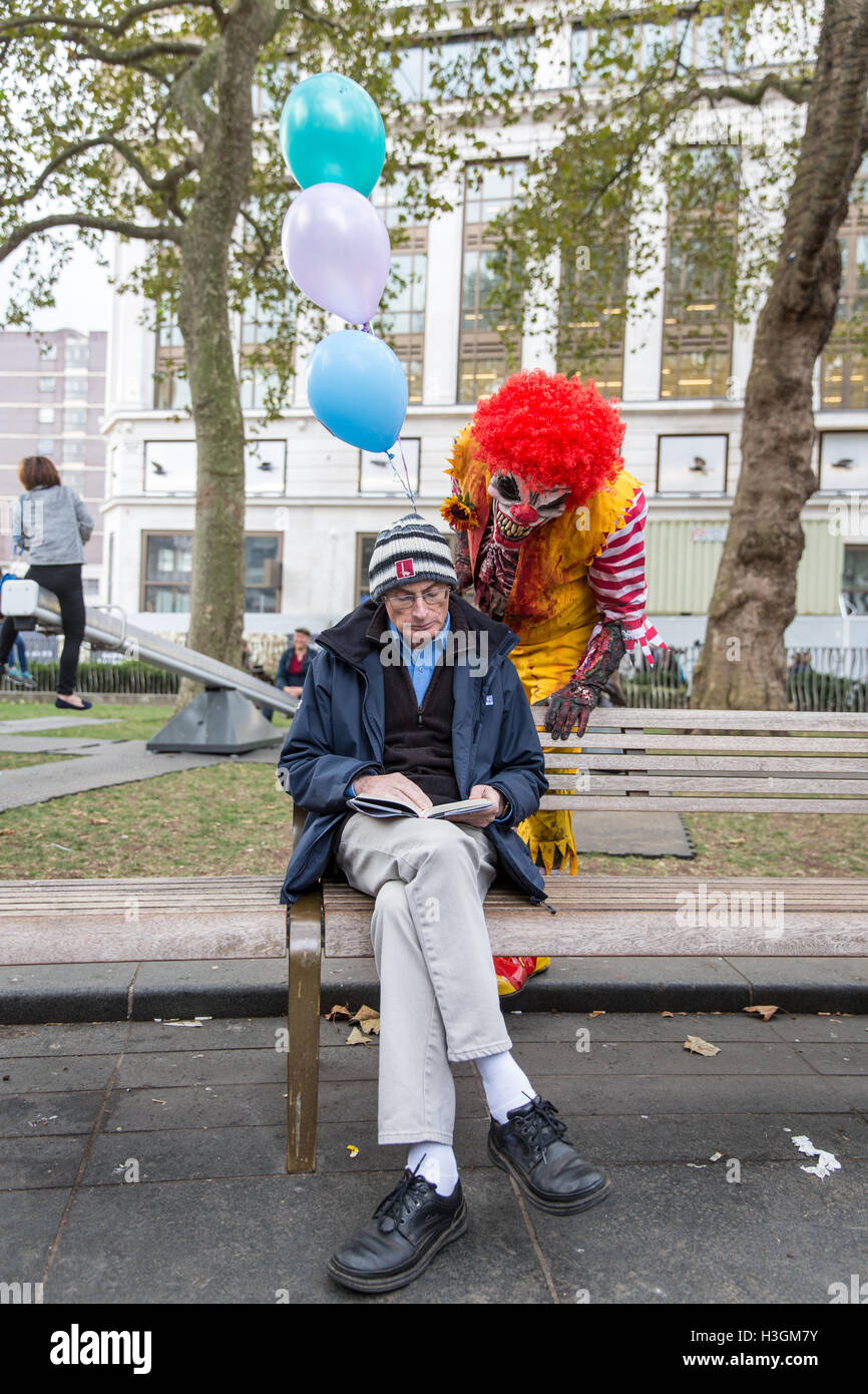 Zombie in leicester square hi-res stock photography and images - Alamy