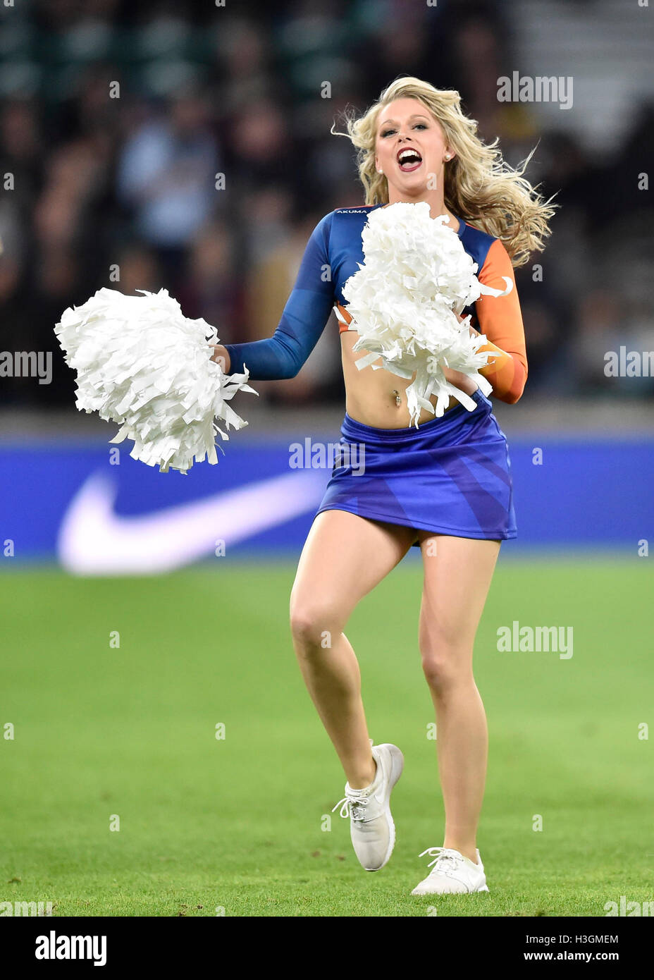 Dead cheerleader hi-res stock photography and images - Alamy
