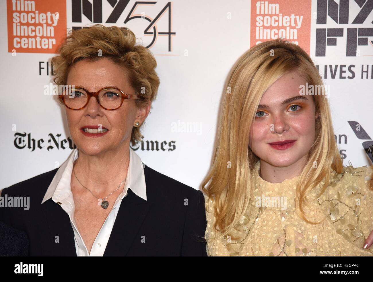 New York, NY, USA. 8th Oct, 2016. Annette Bening, Elle Fanning at ...