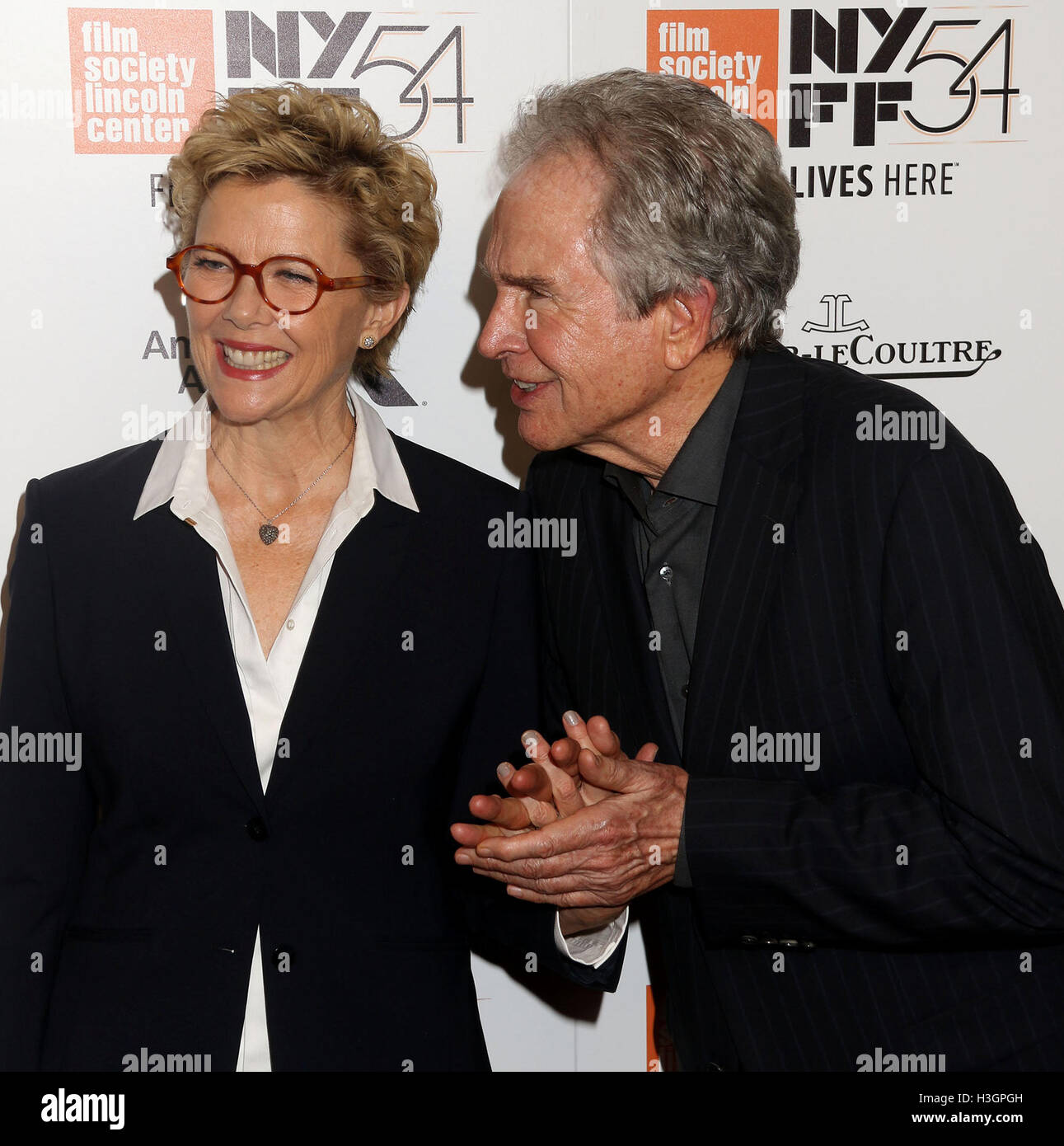 New York, New York, USA. 8th Oct, 2016. Actress ANNETTE BENING and her ...