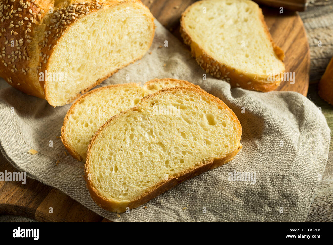 Challah bread hi-res stock photography and images - Alamy