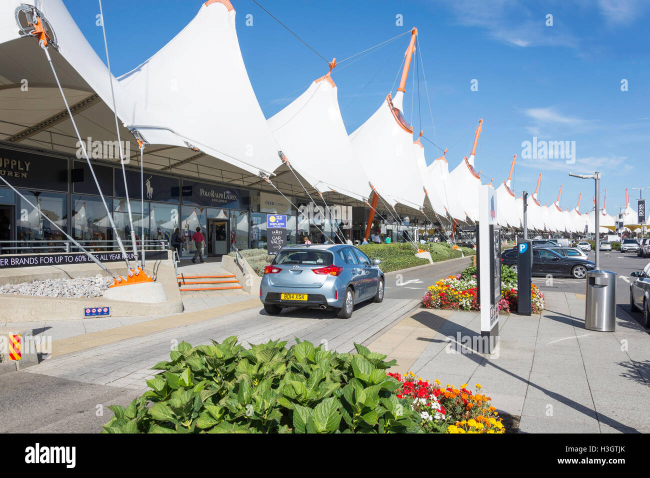 Ashford Designer Outlet, Kimberley Way, Ashford, Kent, England, United ...