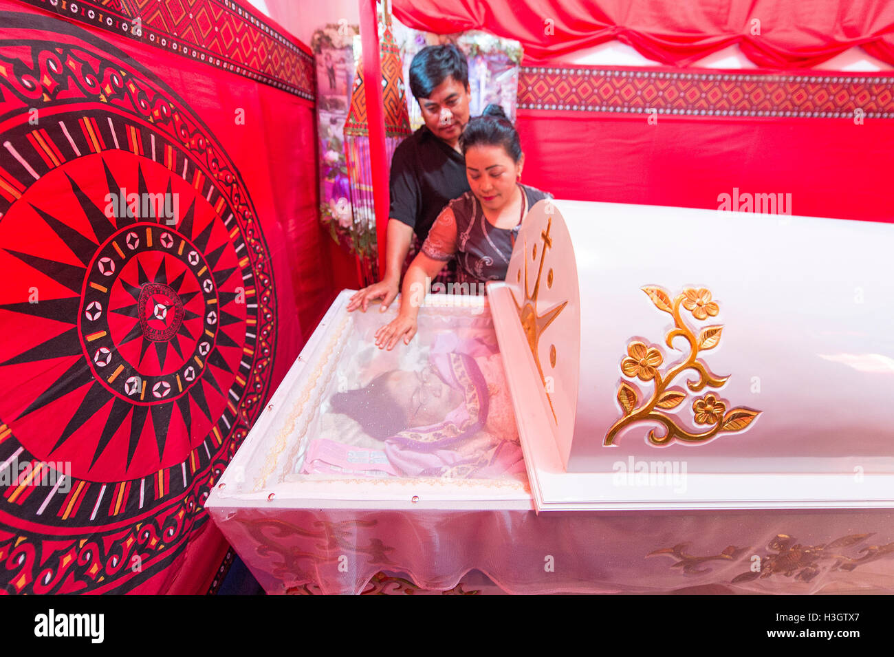 Dead Body High Resolution Stock Photography and Images - Alamy