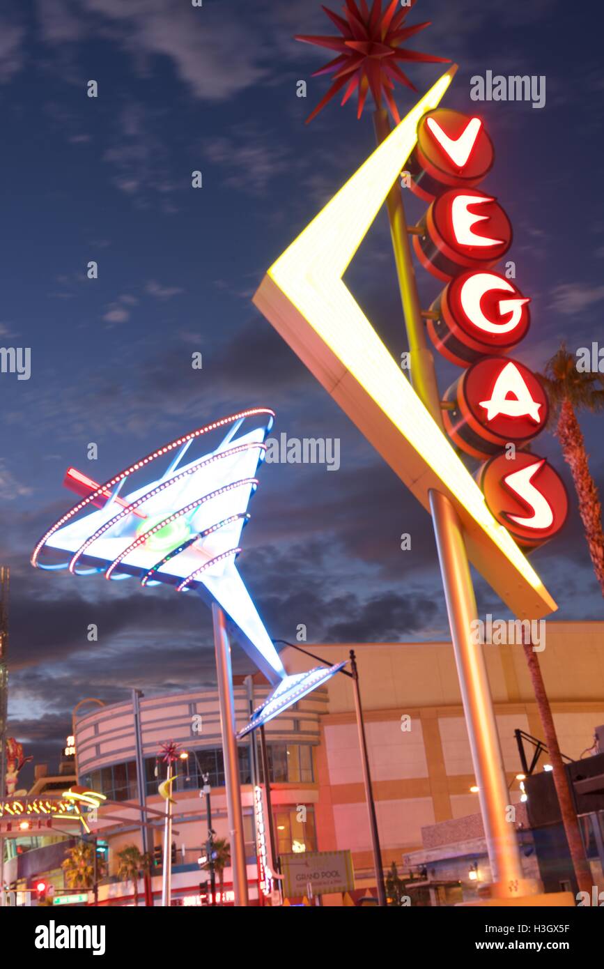 American Neon sign Stock Photo - Alamy