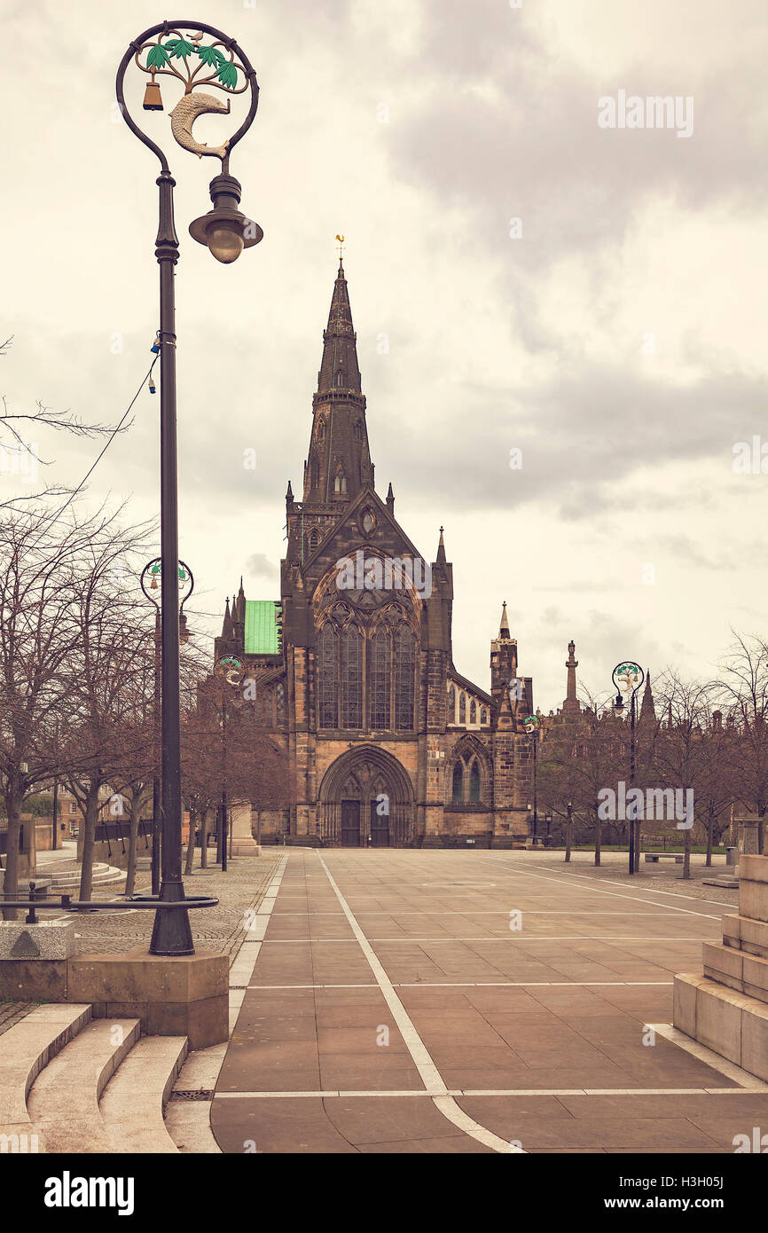 Glasgow cathedral scotland hi-res stock photography and images - Alamy