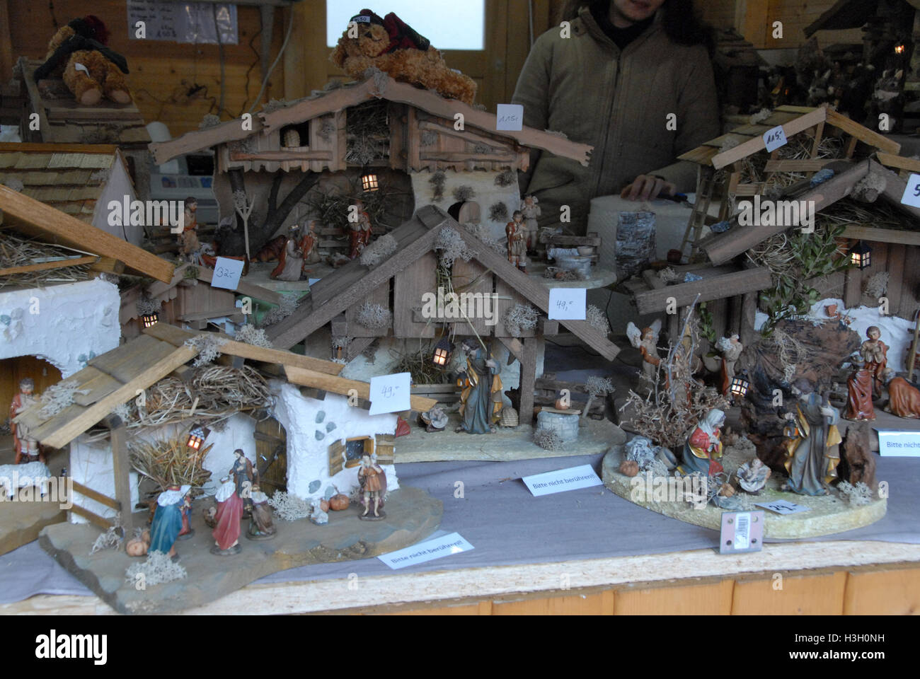 German woodcarving hi-res stock photography and images - Alamy
