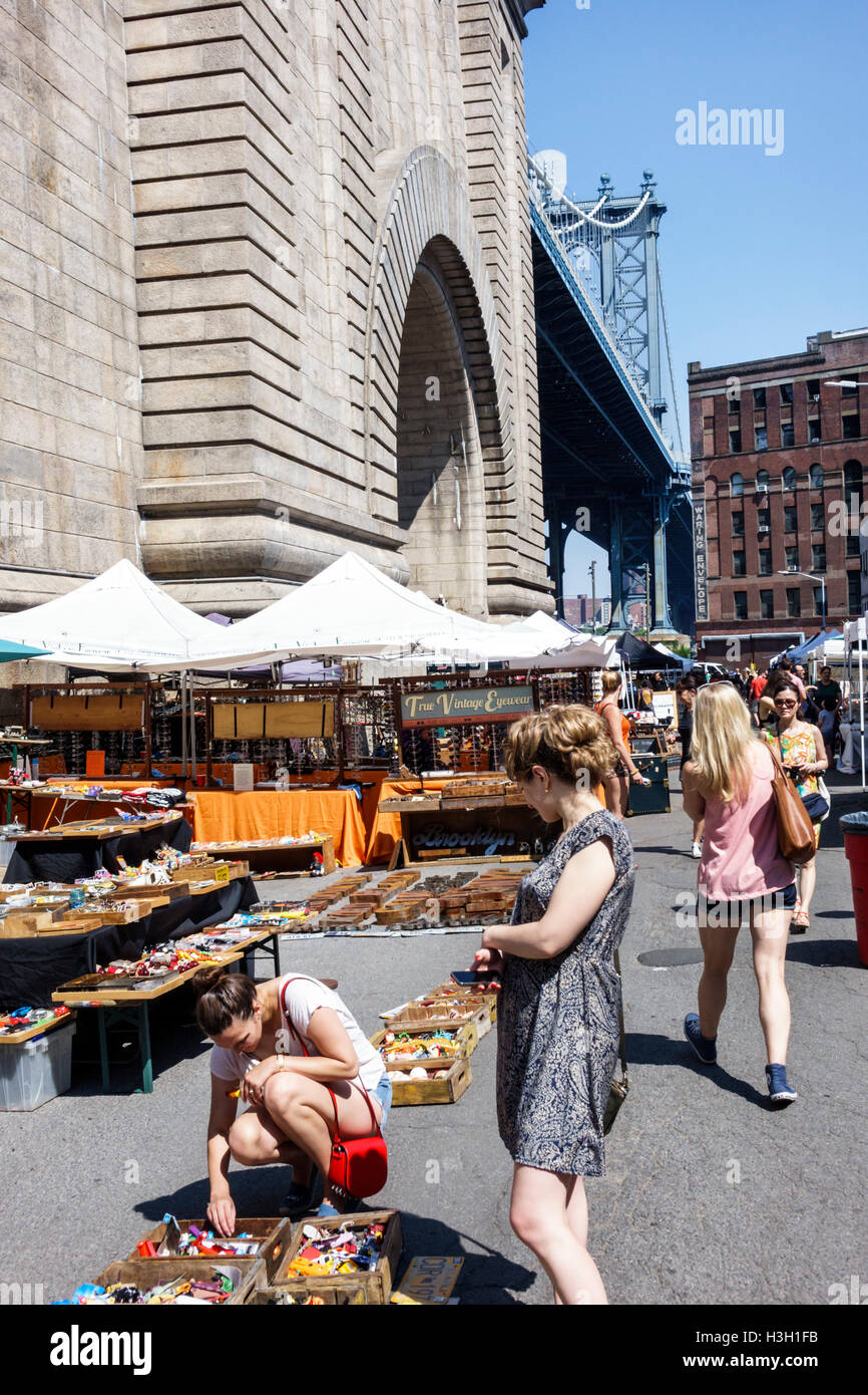 New York City,NY NYC Brooklyn,DUMBO,Manhattan Bridge,Anchorage Place ...
