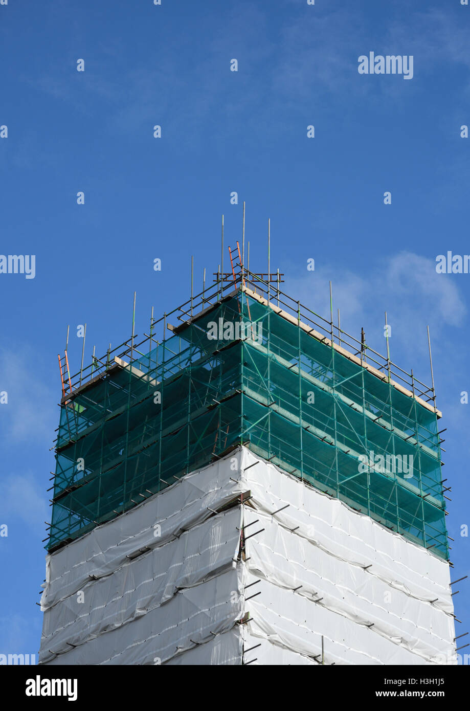 Sandblasting containment curtains protect the environment against ...