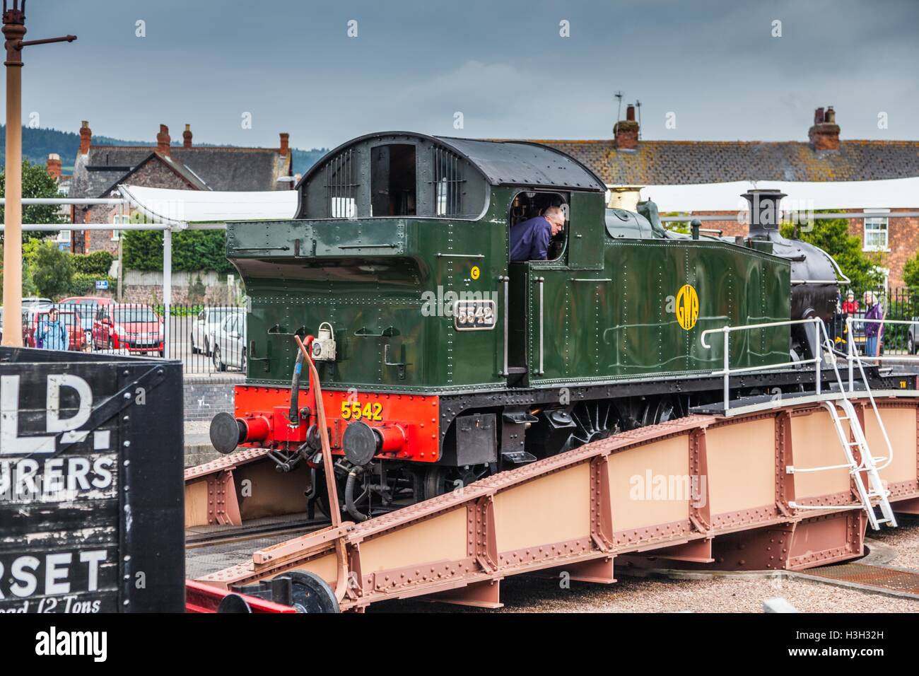 Gwr small prairie 2 6 2t 5542 hi-res stock photography and images - Alamy