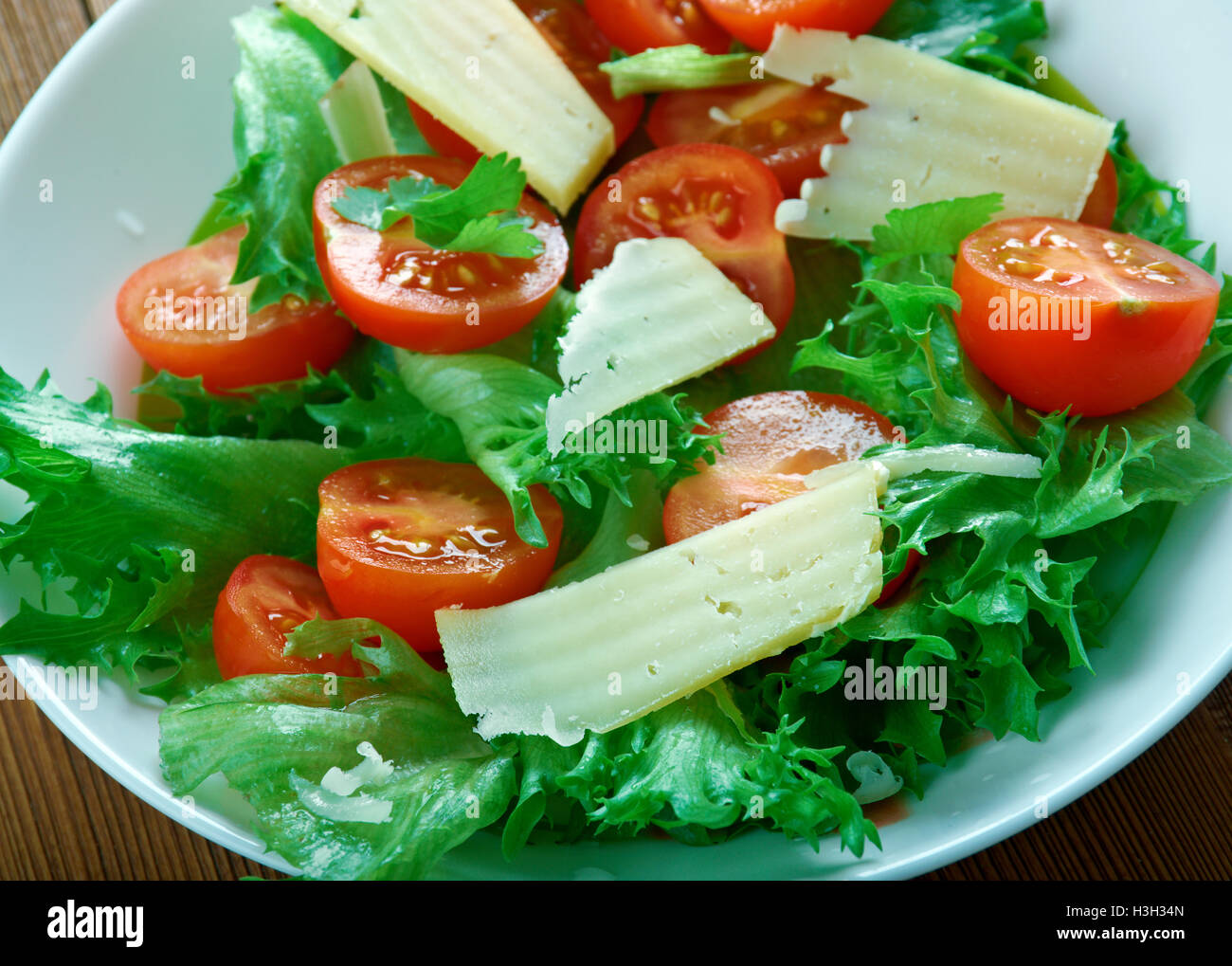 Roka Salata Greek Rocket Salad Stock Photo - Alamy