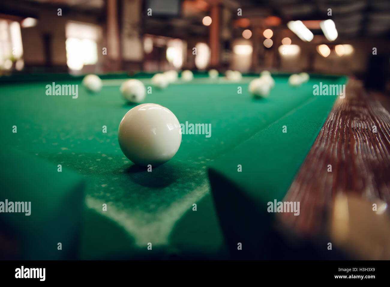 Pocket billiards ball hi-res stock photography and images - Alamy