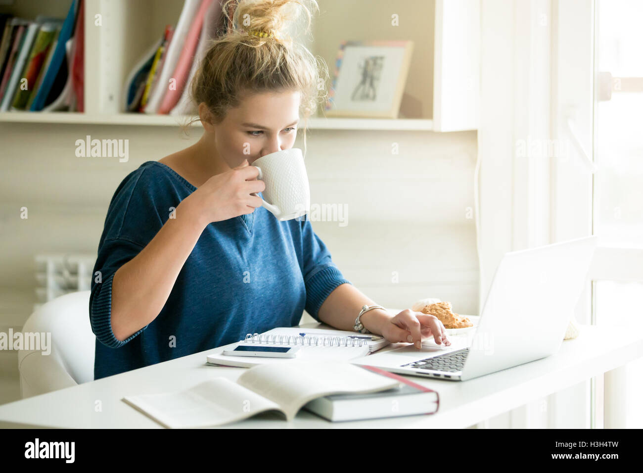 Employment activity hi-res stock photography and images - Alamy