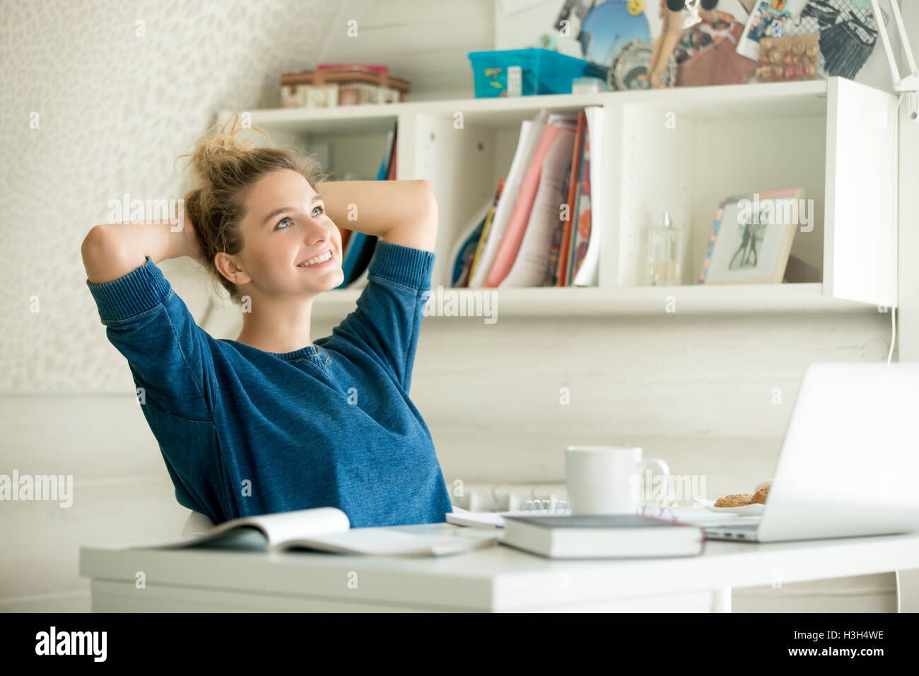 Attractive freelancer sitting table hi-res stock photography and images ...