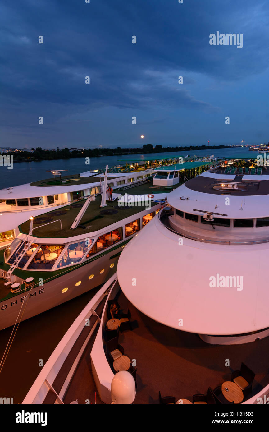 Wien, Vienna: cruise ship ships port terminal at Reichsbrücke, full ...