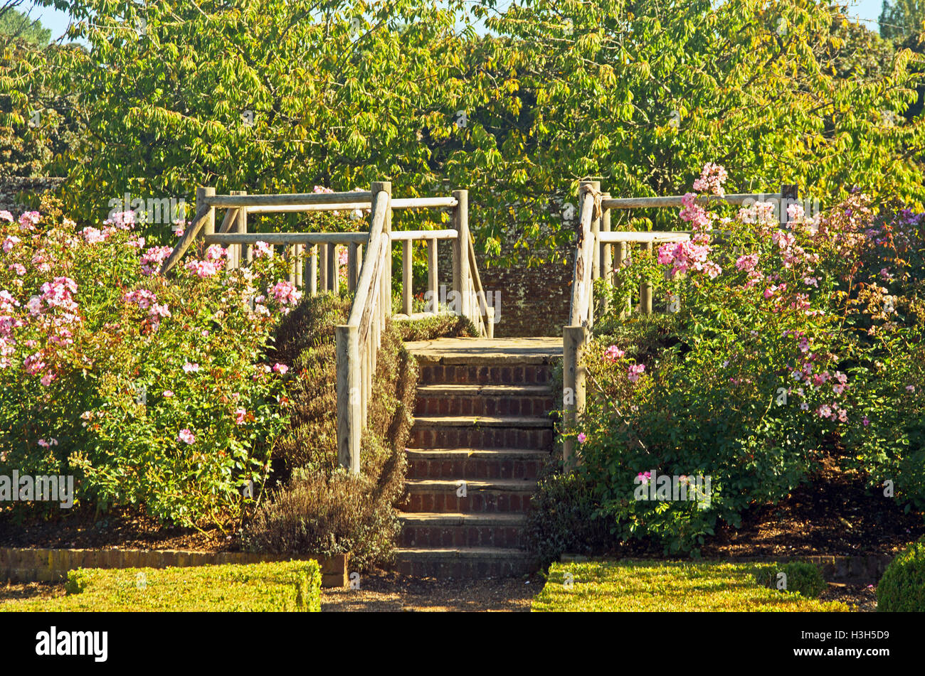 Penshurst Place Manor House, Garden Bridge, Kent, England Stock Photo ...