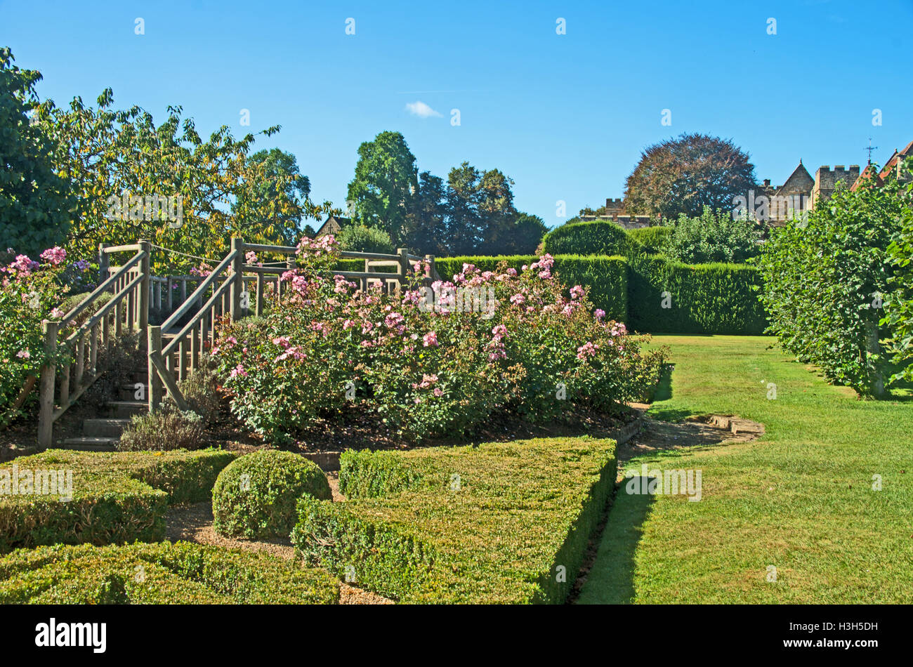 Penshurst place flowers hi-res stock photography and images - Alamy