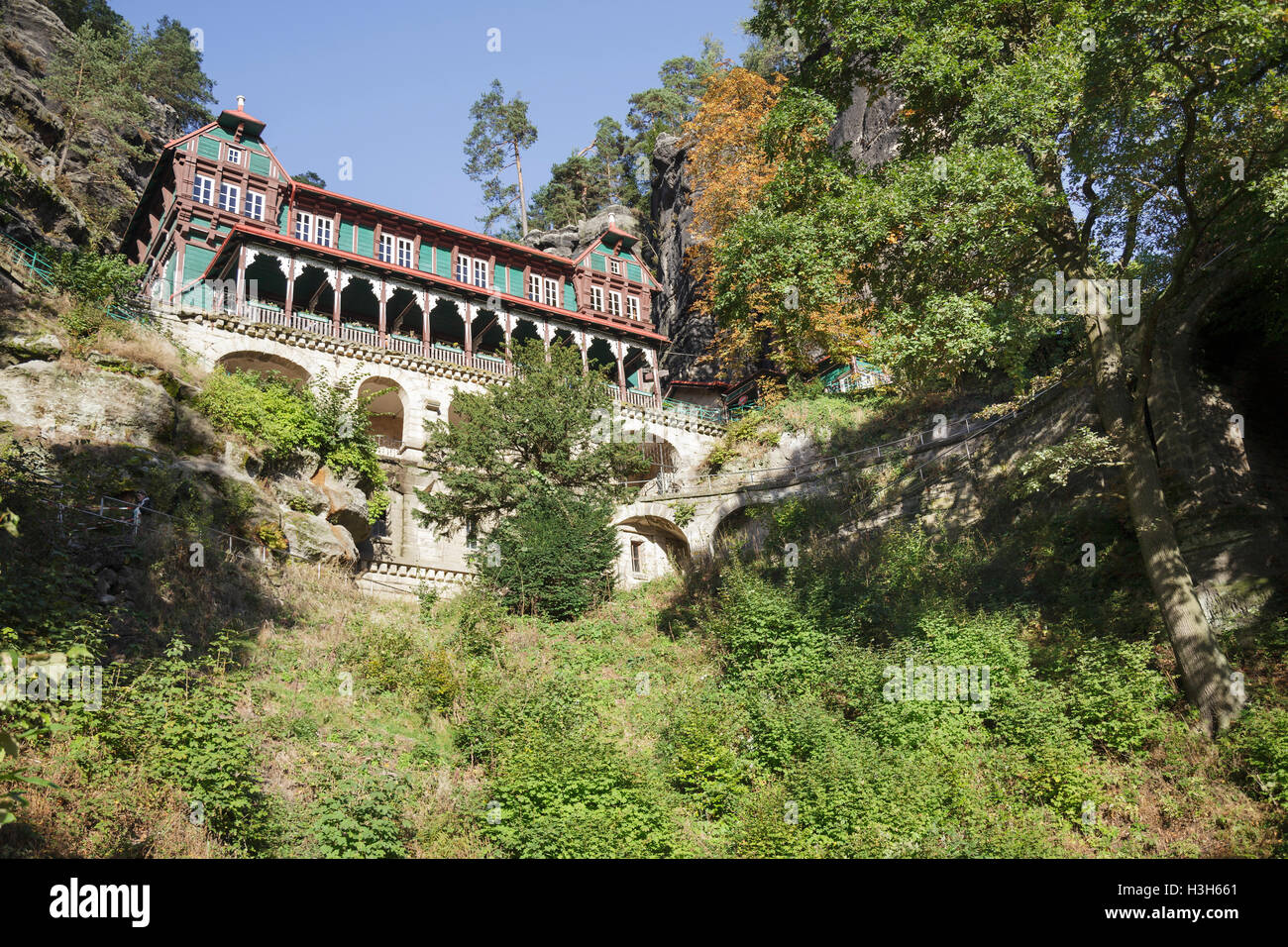 Sokolí hnízdo hotel hi-res stock photography and images - Alamy