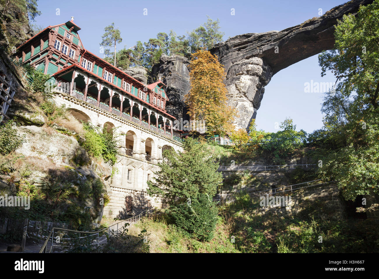 Hotel Sokoli hnizdo, Falcons nest with the Pravcicka brana Pravcice ...