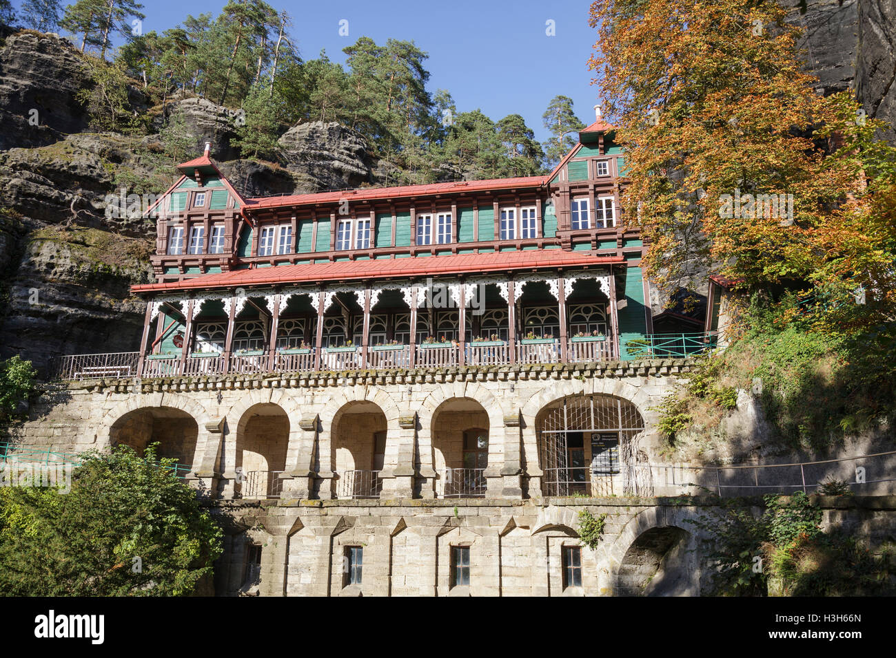 Hotel Sokoli hnizdo, Falcons nest – by the Pravcicka brana Pravcice ...
