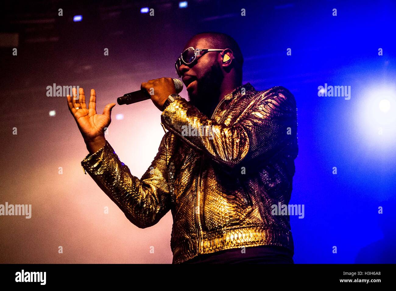 Maitre gims concert hi-res stock photography and images - Alamy