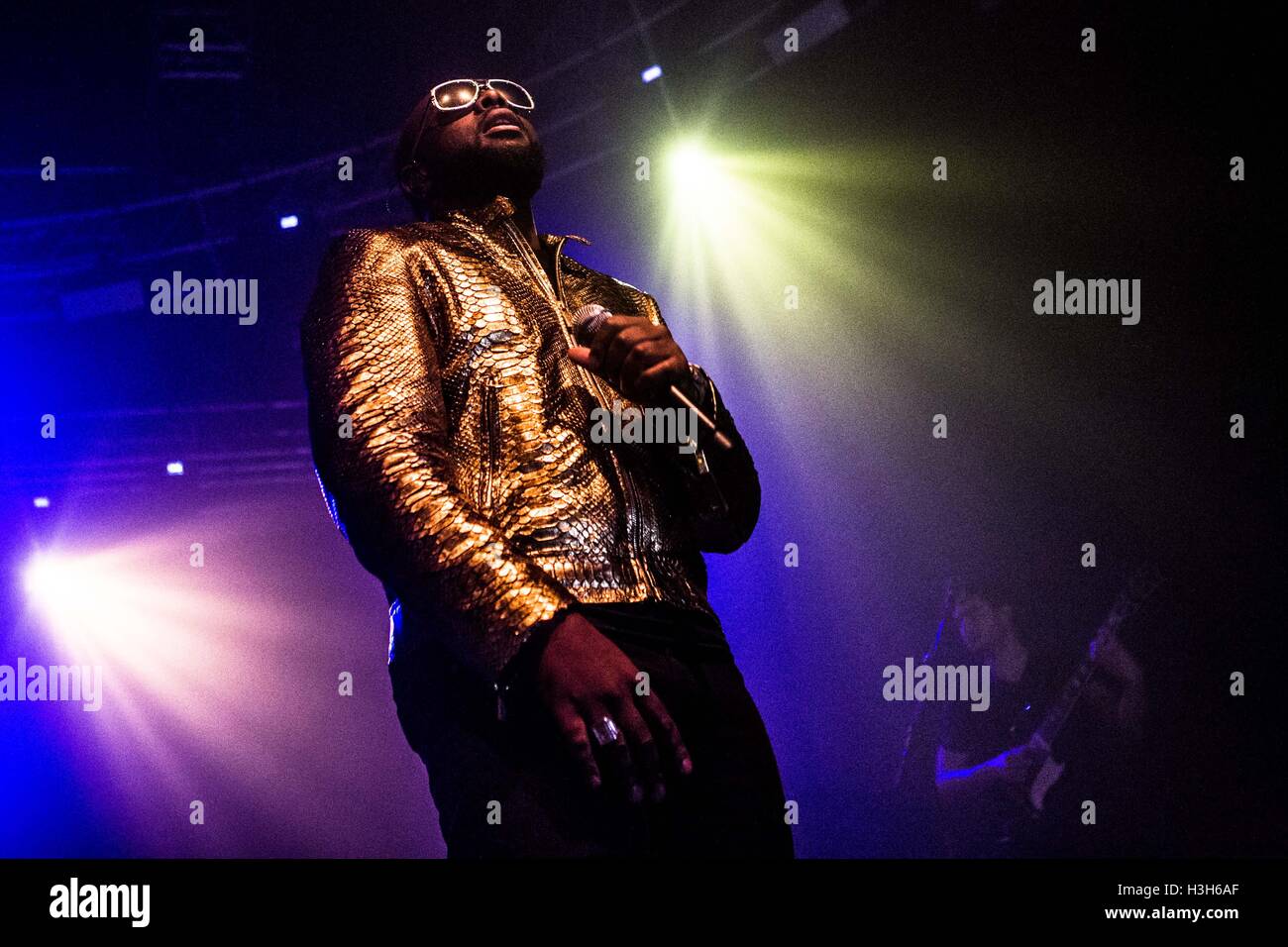 Maitre Gims performs live in Milano, Italy, on May 10 2016 Stock Photo ...
