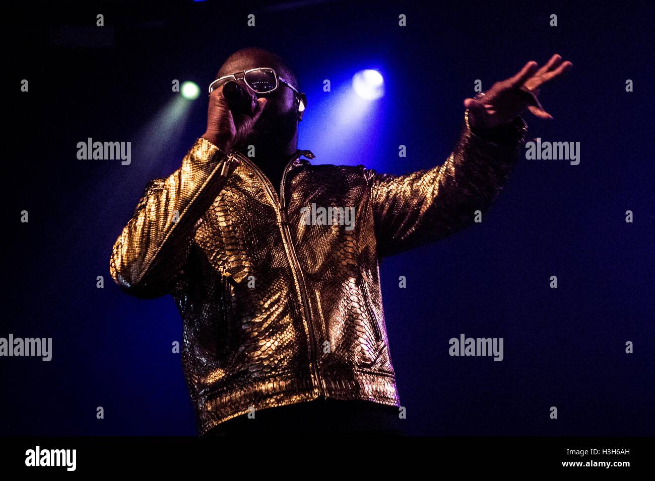 Maitre gims concert hi-res stock photography and images - Alamy