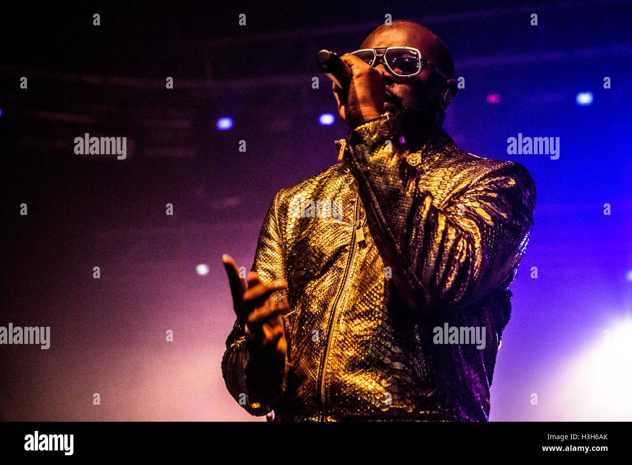 Maitre Gims performs live in Milano, Italy, on May 10 2016 Stock Photo ...