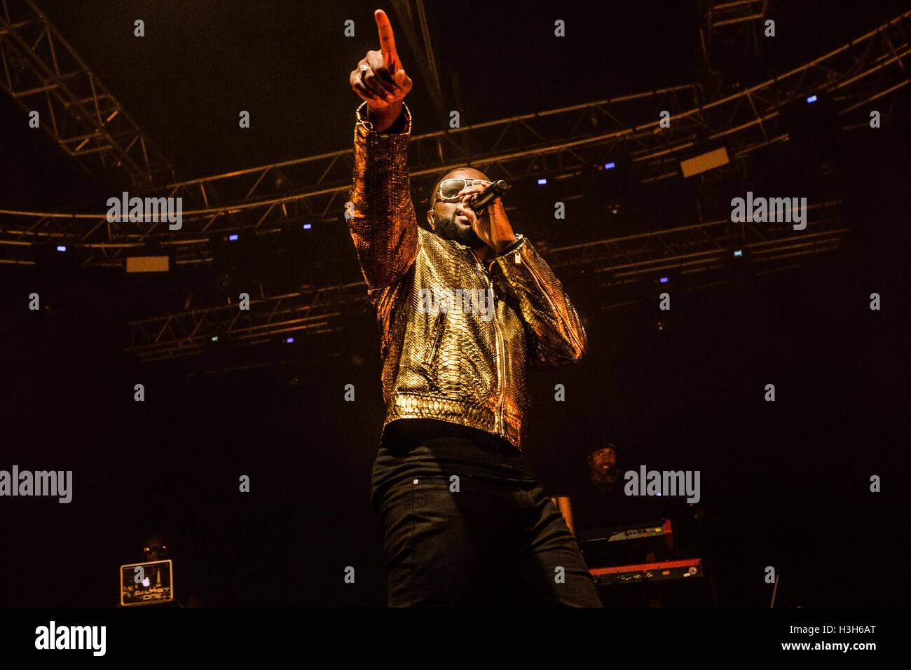 Maitre Gims performs live in Milano, Italy, on May 10 2016 Stock Photo ...