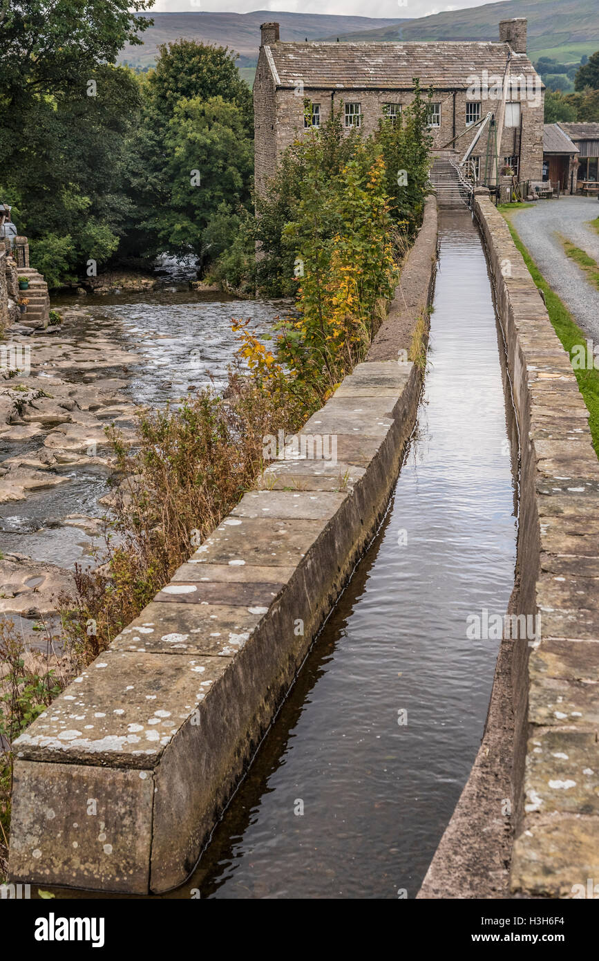 Gayle mill hawes wensleydale yorkshire hi-res stock photography and ...