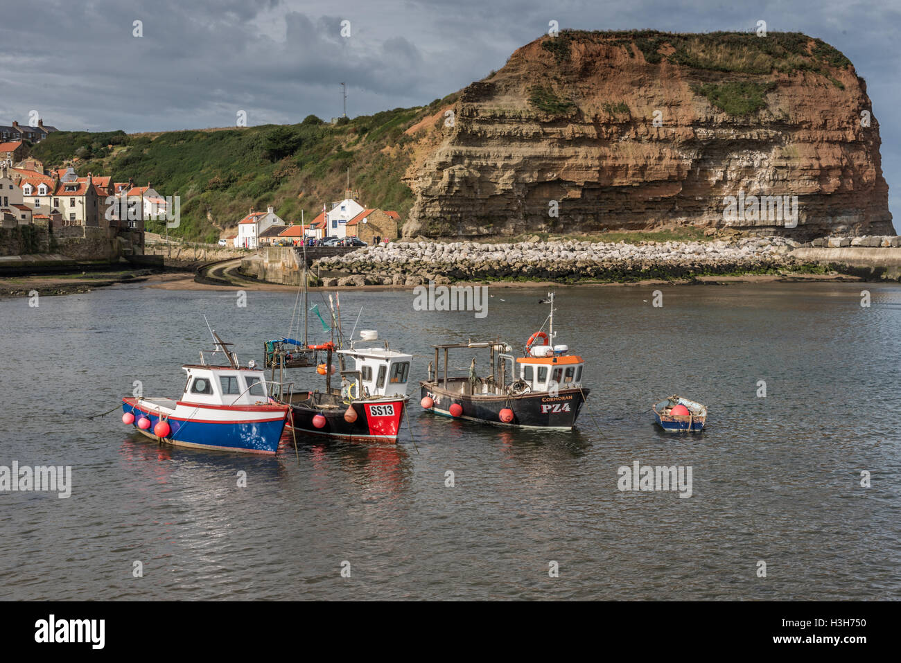 Staithes Harbour on The North Yorkshire Coast Stock Photo - Alamy