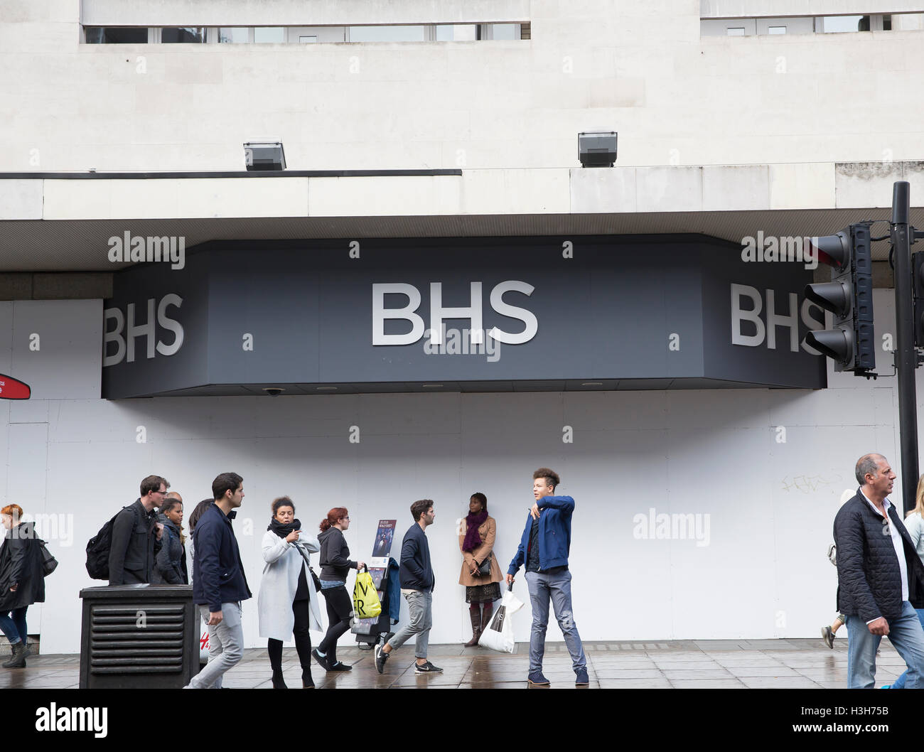 Bhs logo hi-res stock photography and images - Alamy