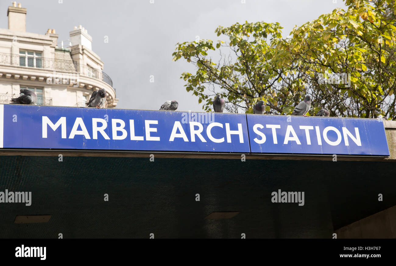 Marble arch tube hi-res stock photography and images - Alamy