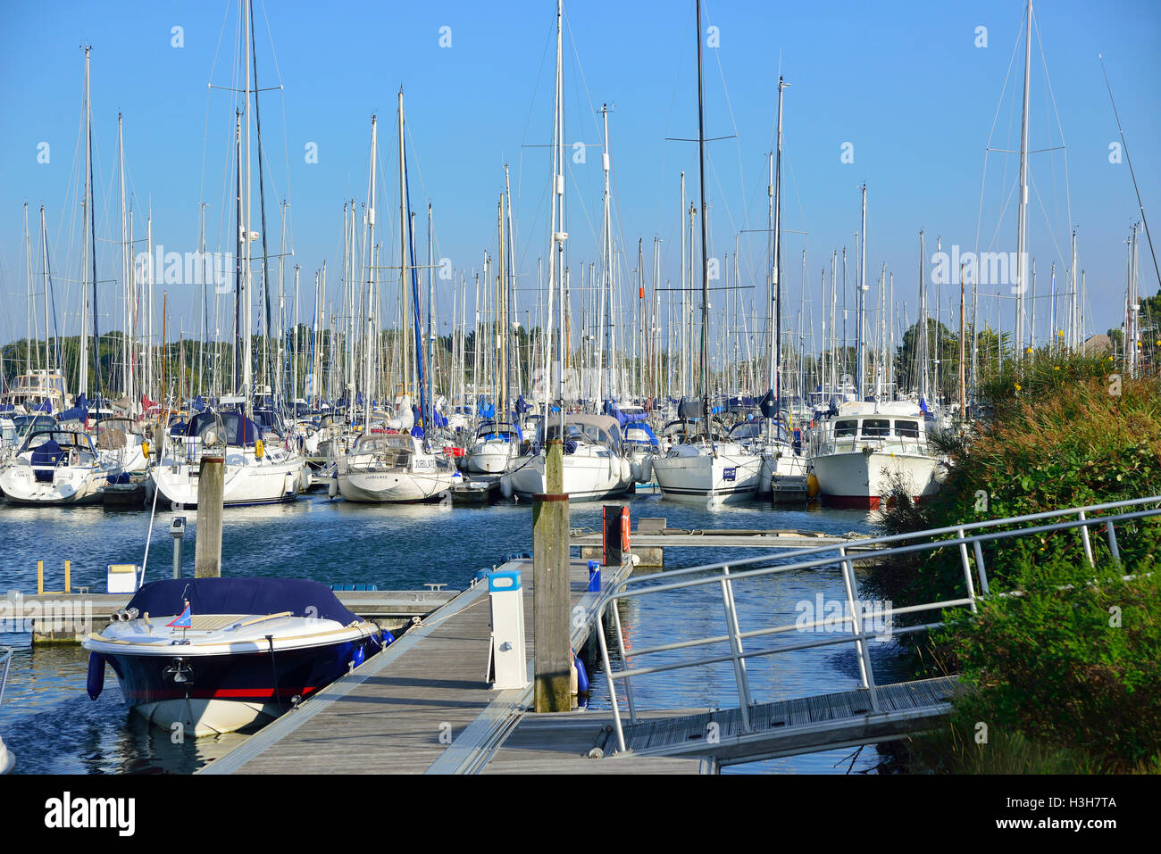 Birdham sussex uk hi-res stock photography and images - Alamy