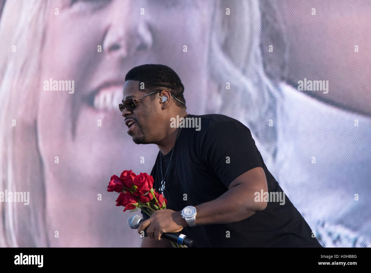 Nathan Morris of Boyz II Men join Dan + Shay on stage during day 2 of ...